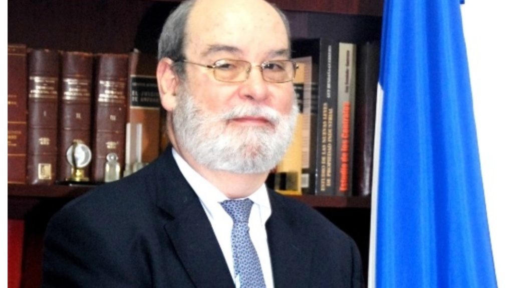 Madre e hijo de Rafael Solís están rodeados por la Policía de la dictadura - Nicaragua Investiga