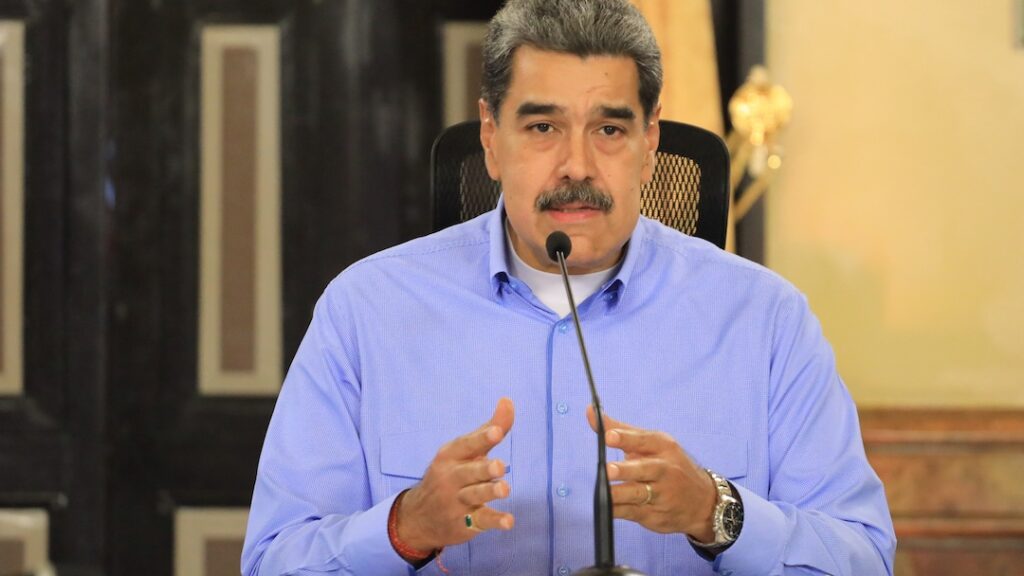 Diputados sandinistas oficializan la bandera del FSLN como símbolo patrio